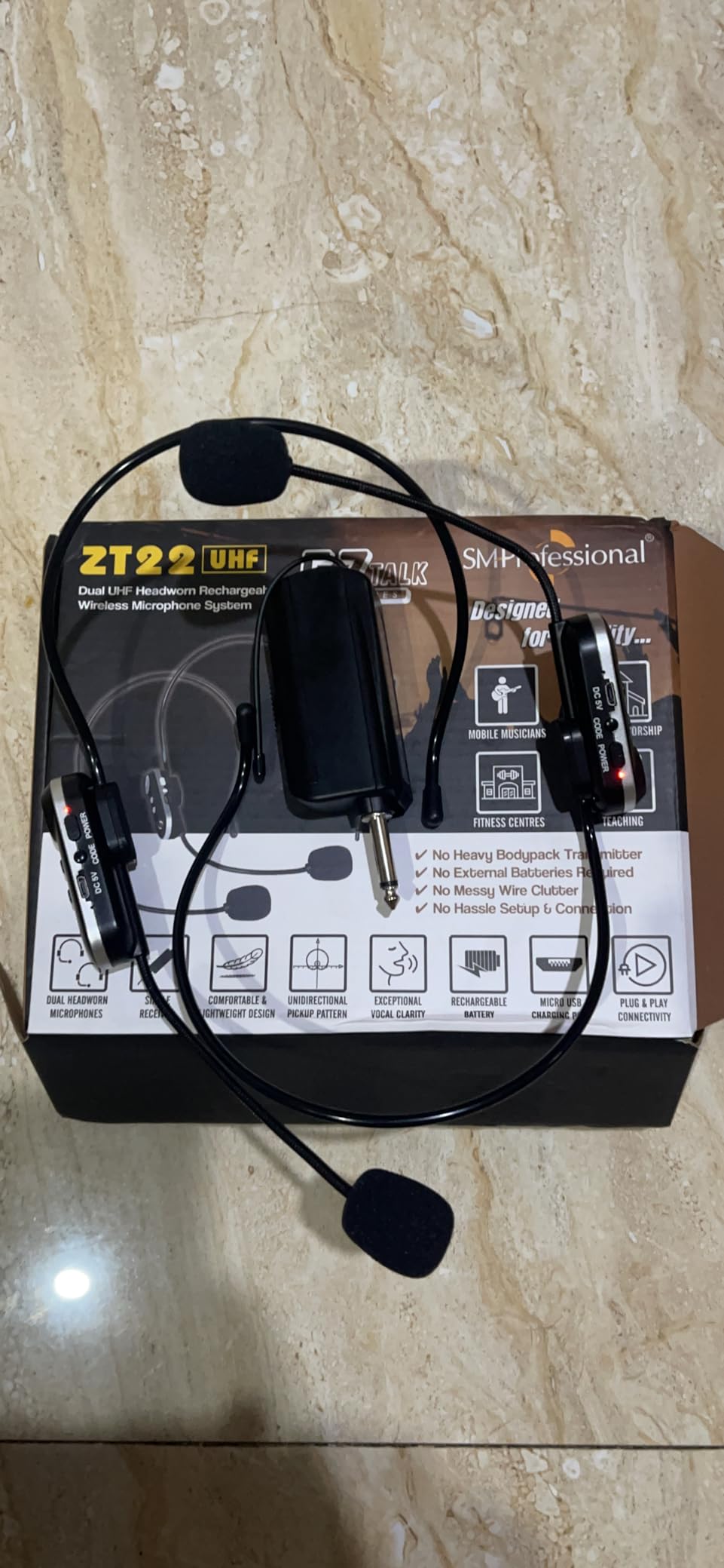 Studiomaster ZT 22 Dual UHF Headphone Rechargeable Wireless Microphone ...