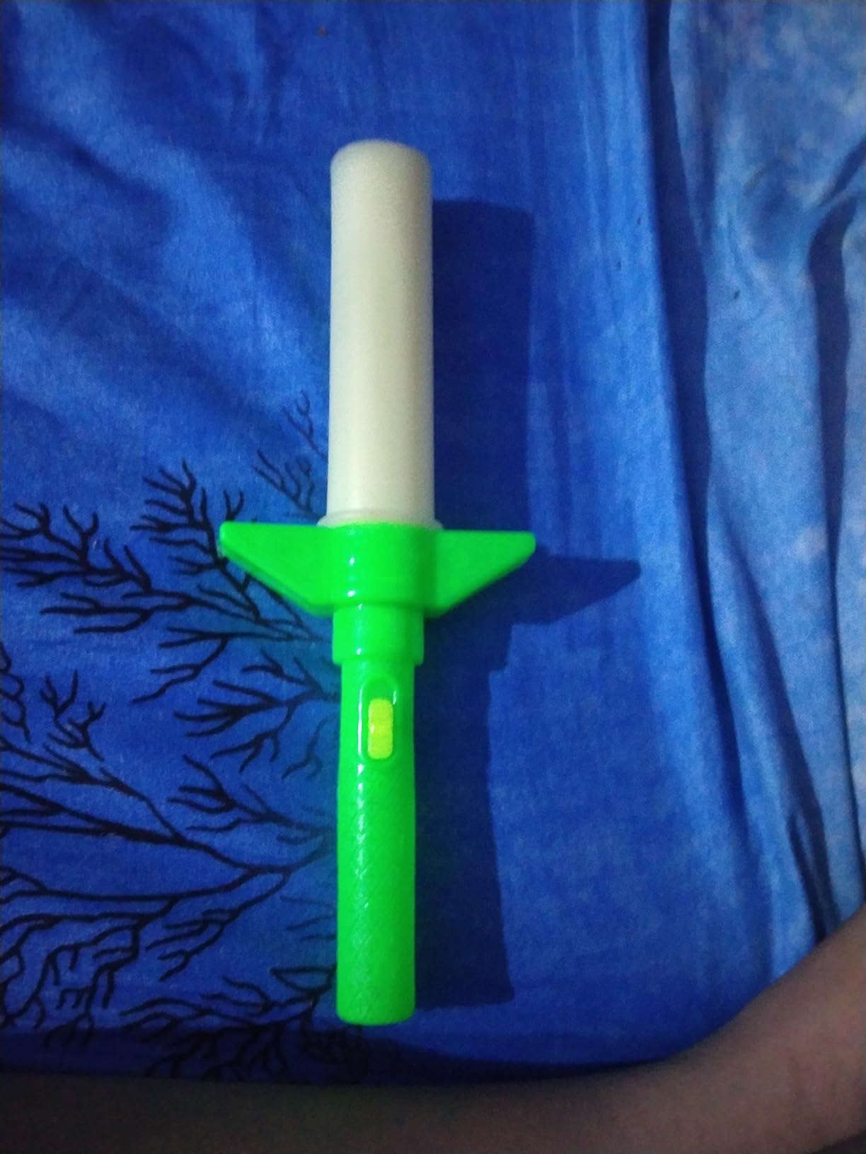 Buy uneeke shape Glowing Sword, Flashing Expandable Laser Lightsaber ...