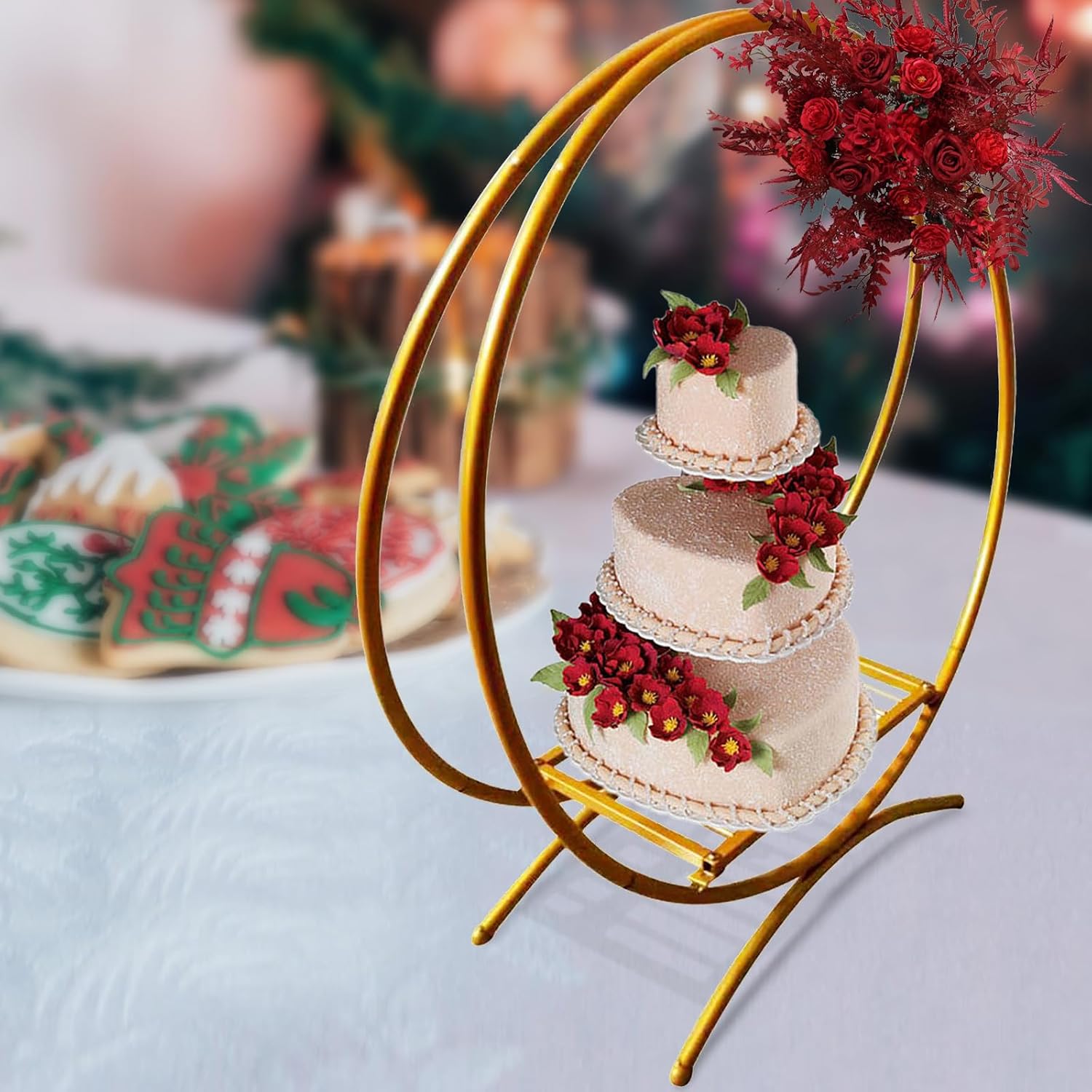Cylinder wedding cake | Beachweddingtips.com