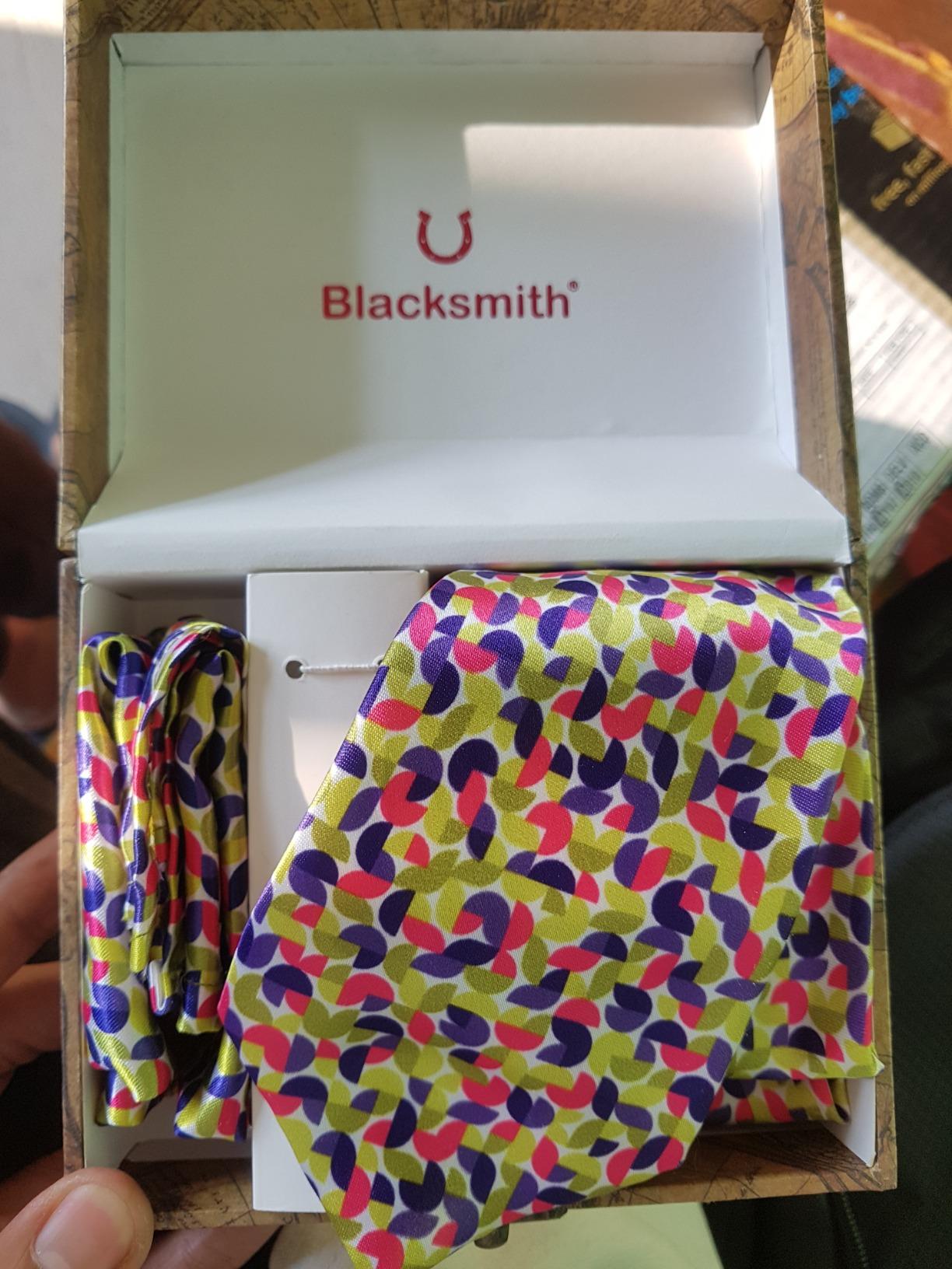 BLACKSMITH Pacman Tie And Pocket Square Set : Amazon.in: Clothing ...