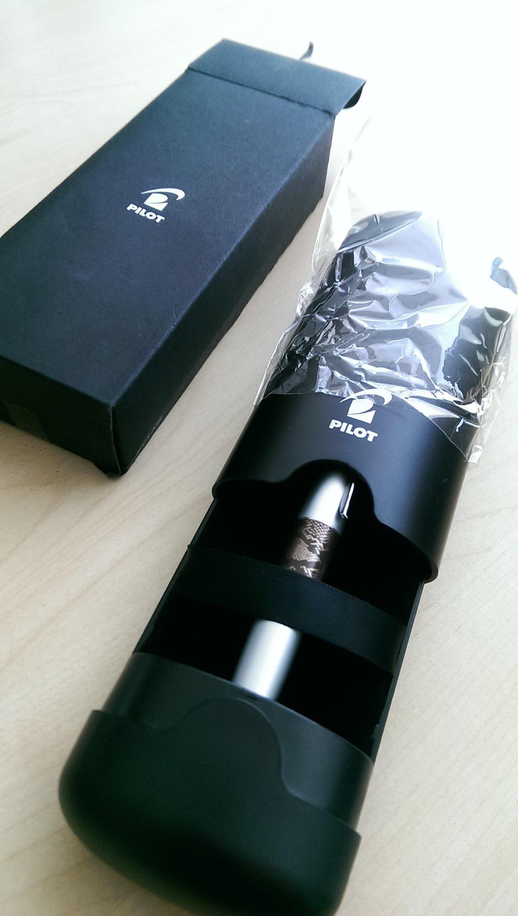 Pilot White Tiger Design Body Fountain Pen (Medium Nib, Ink - Black ...