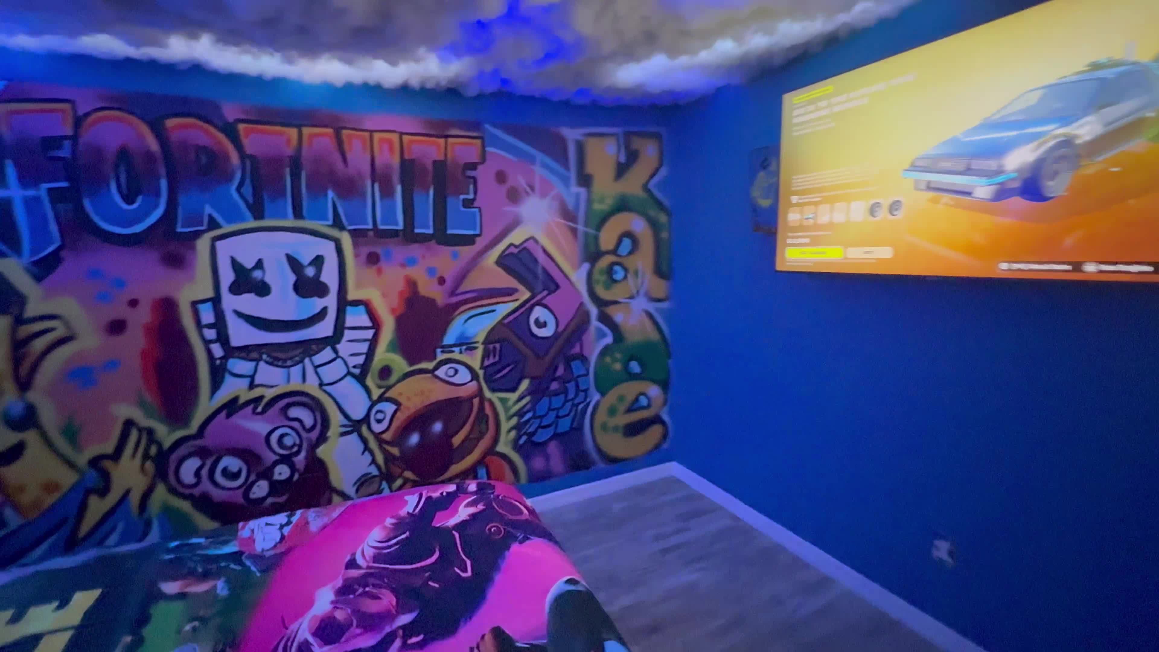 Watch Created a storm cloud with lights & lamp on Amazon Live