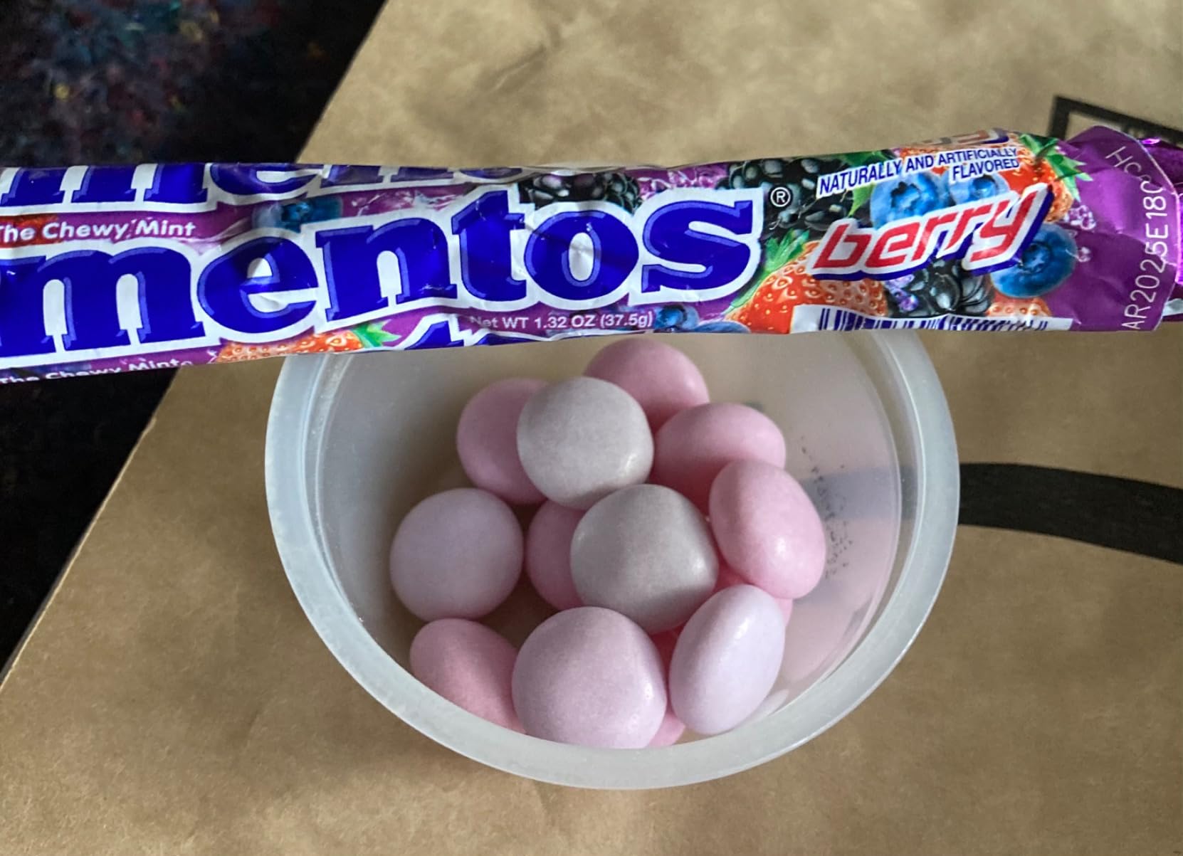 $10/mo - Finance Mentos Rainbow Display mit 40 Rollen, 1er Pack (1 x 1. ...