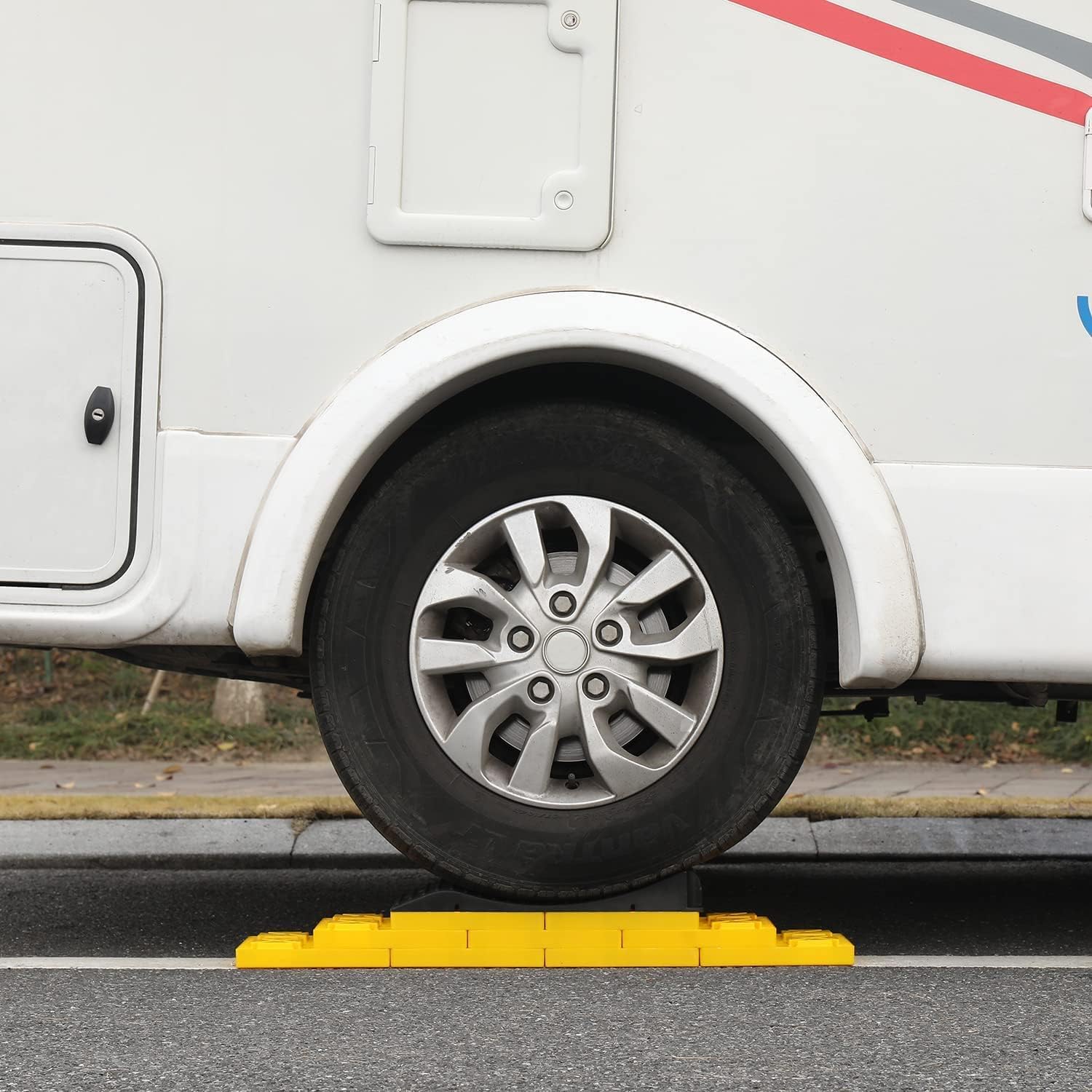 Snapklik.com : Homeon Wheels RV Leveling Blocks One Top Tire Wheel ...