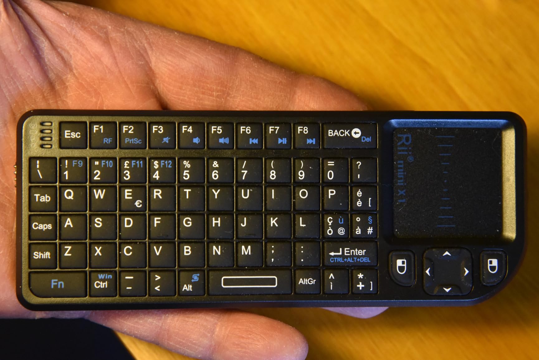 Rii Mini X1 Wireless (Layout Italiano) - Mini Tastiera con Mouse ...