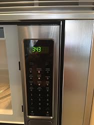 Amazon.com: FRIGIDAIRE FGMO205KF Gallery Series 24" 2.0 cu. ft ...