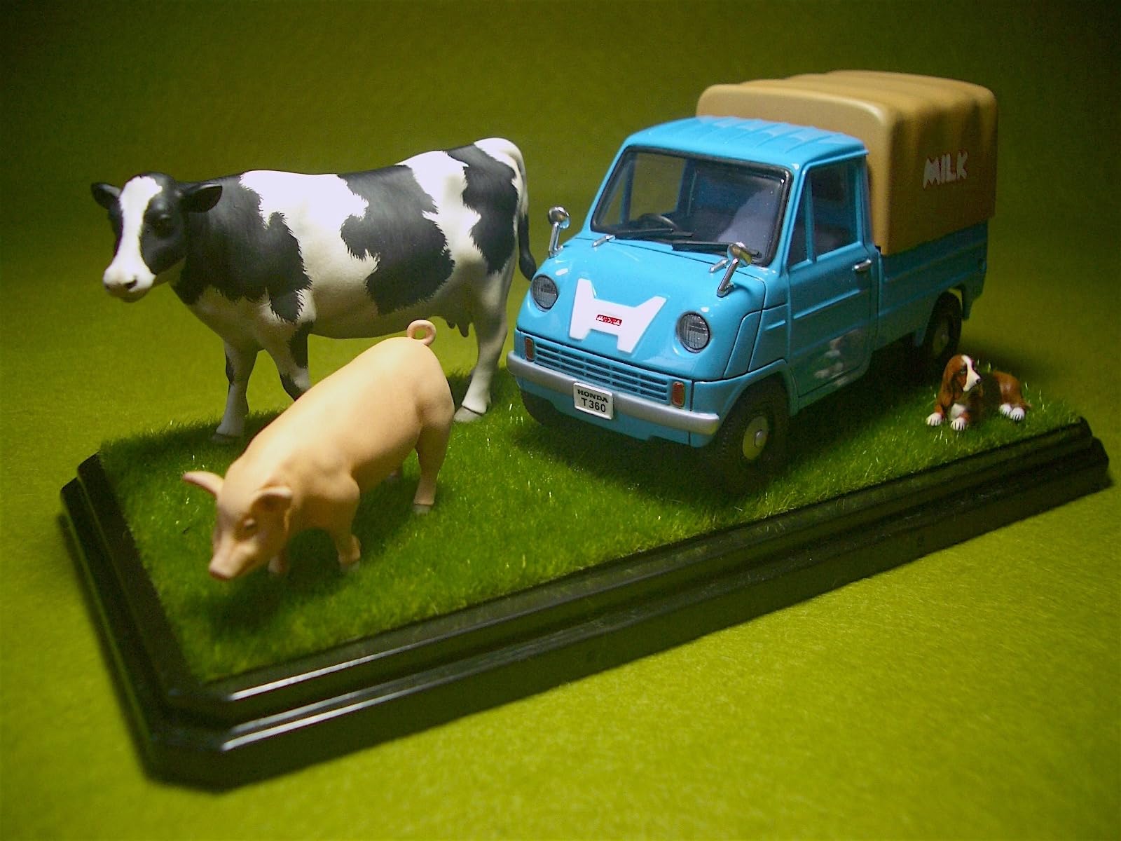 Amazon | タミヤ(TAMIYA) 1/35 ミリタリーミニチュアシリーズ No.385 動物セットII プラモデル 35385 ...