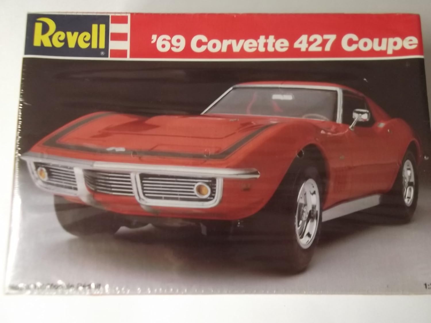 Revell '69 Corvette 427 Coupe Model Kit : Amazon.ca: Toys & Games