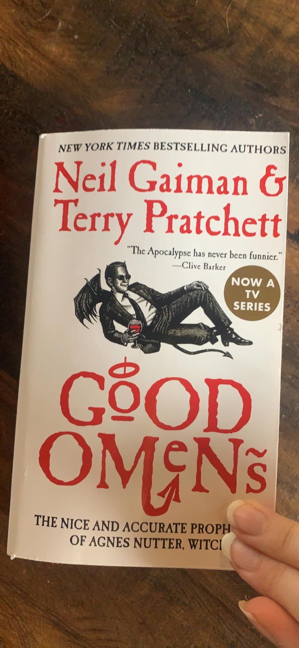 Good Omens: The Nice and Accurate Prophecies of Agnes Nutter, Witch ...
