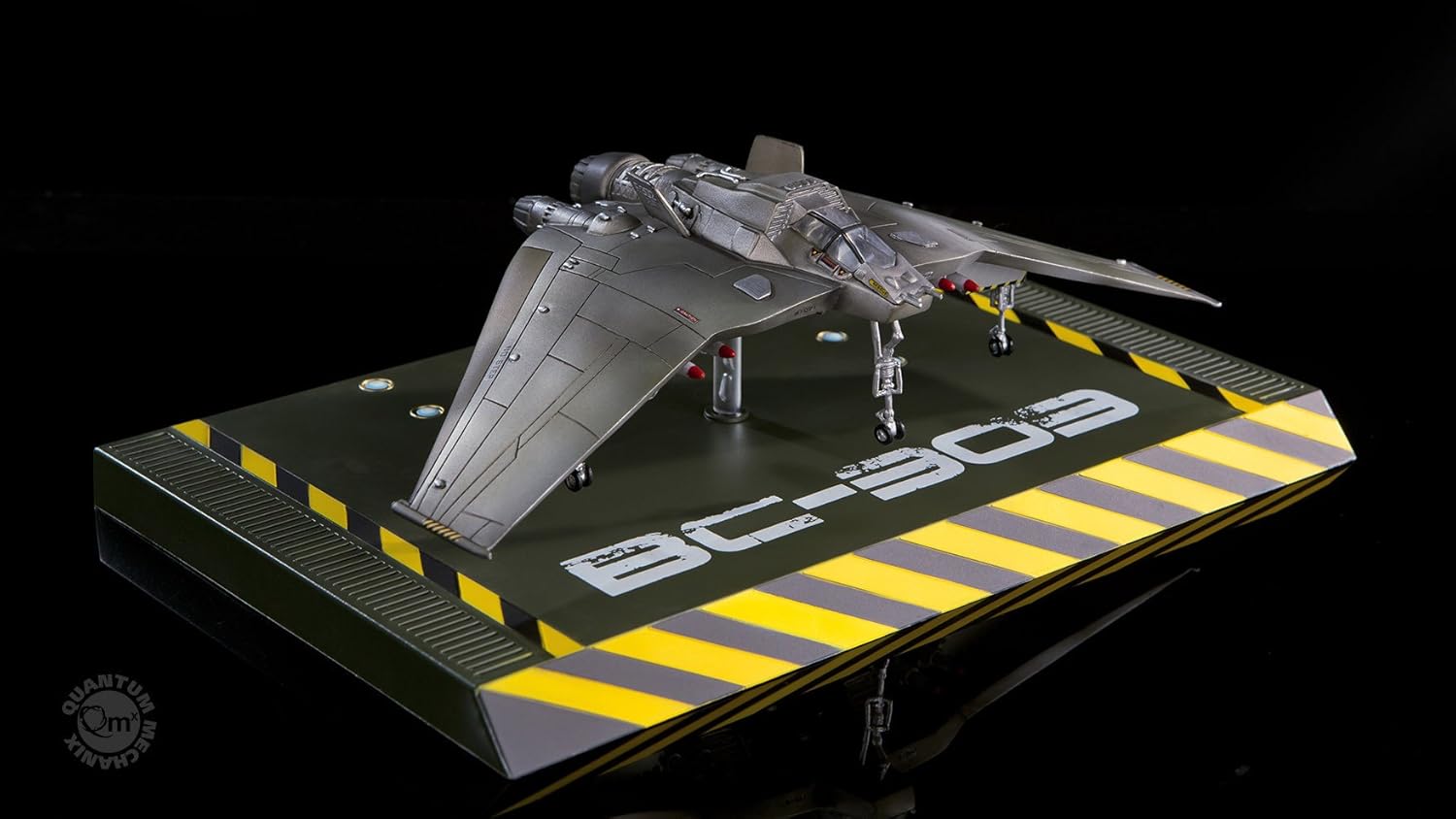 Amazon.com: Stargate SG-1 F-302 Fighter-Interceptor Screen Accurate ...