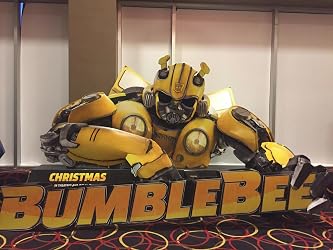 Amazon.com: Bumblebee (4K UHD + Blu-ray + Digital) : Hailee Steinfeld ...