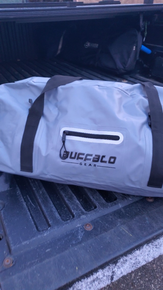 Watch Buffalo Gear Heavy Duty Waterproof Duffel Bag on Amazon Live