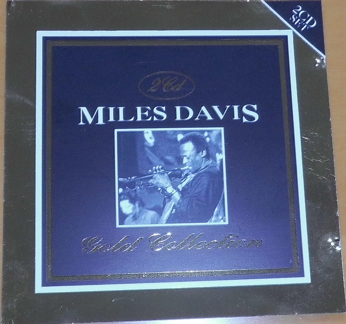 Miles Davis - Gold collection - Amazon.com Music