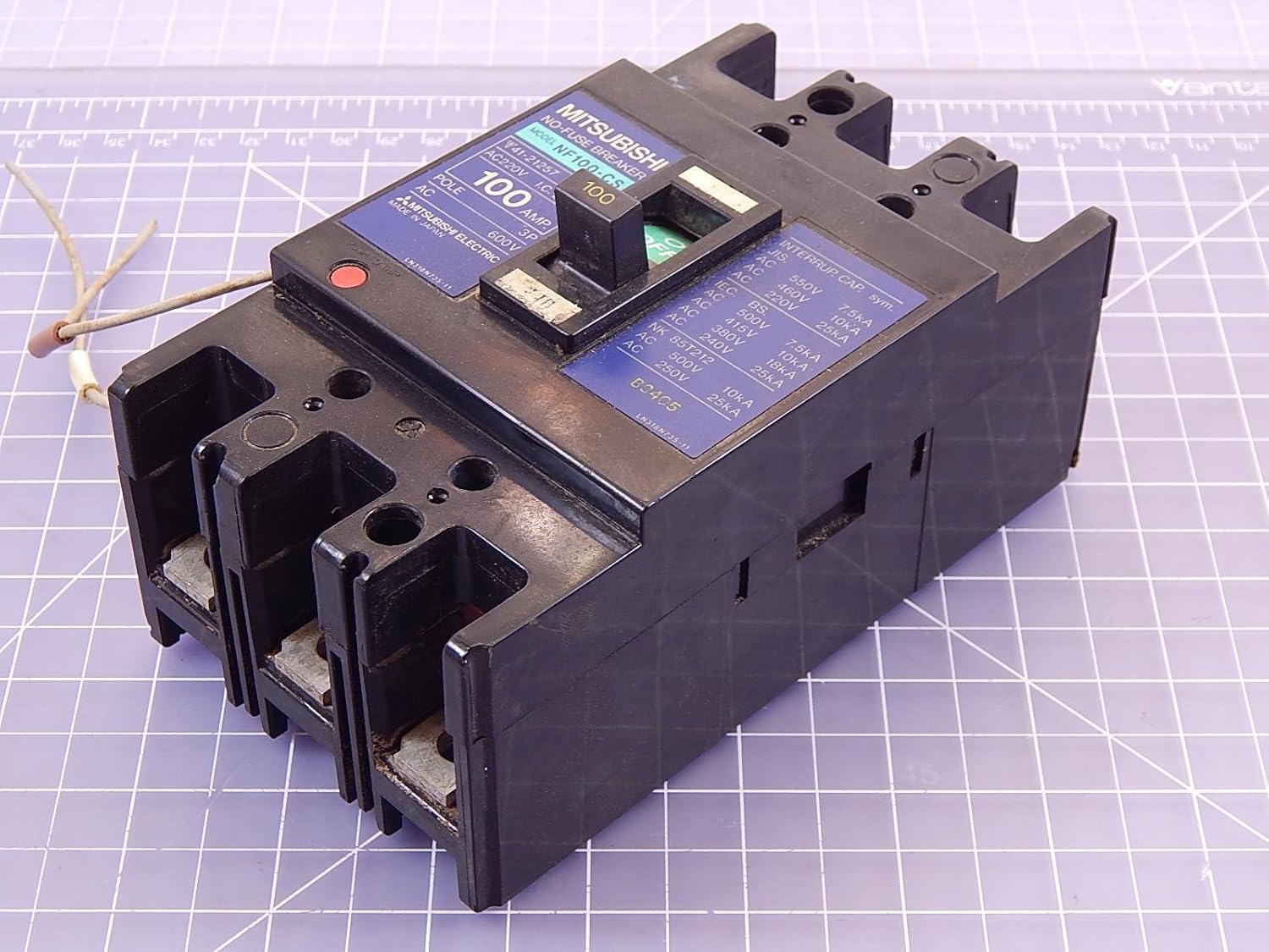 三菱 NF100-CS ノーヒューズ遮断器 ユーザーマニュアル