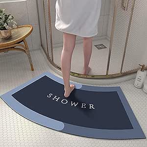 EUPXRHY Curved Bath Mat, Strong Absorbent Curved Shower Rug, Soft and ...