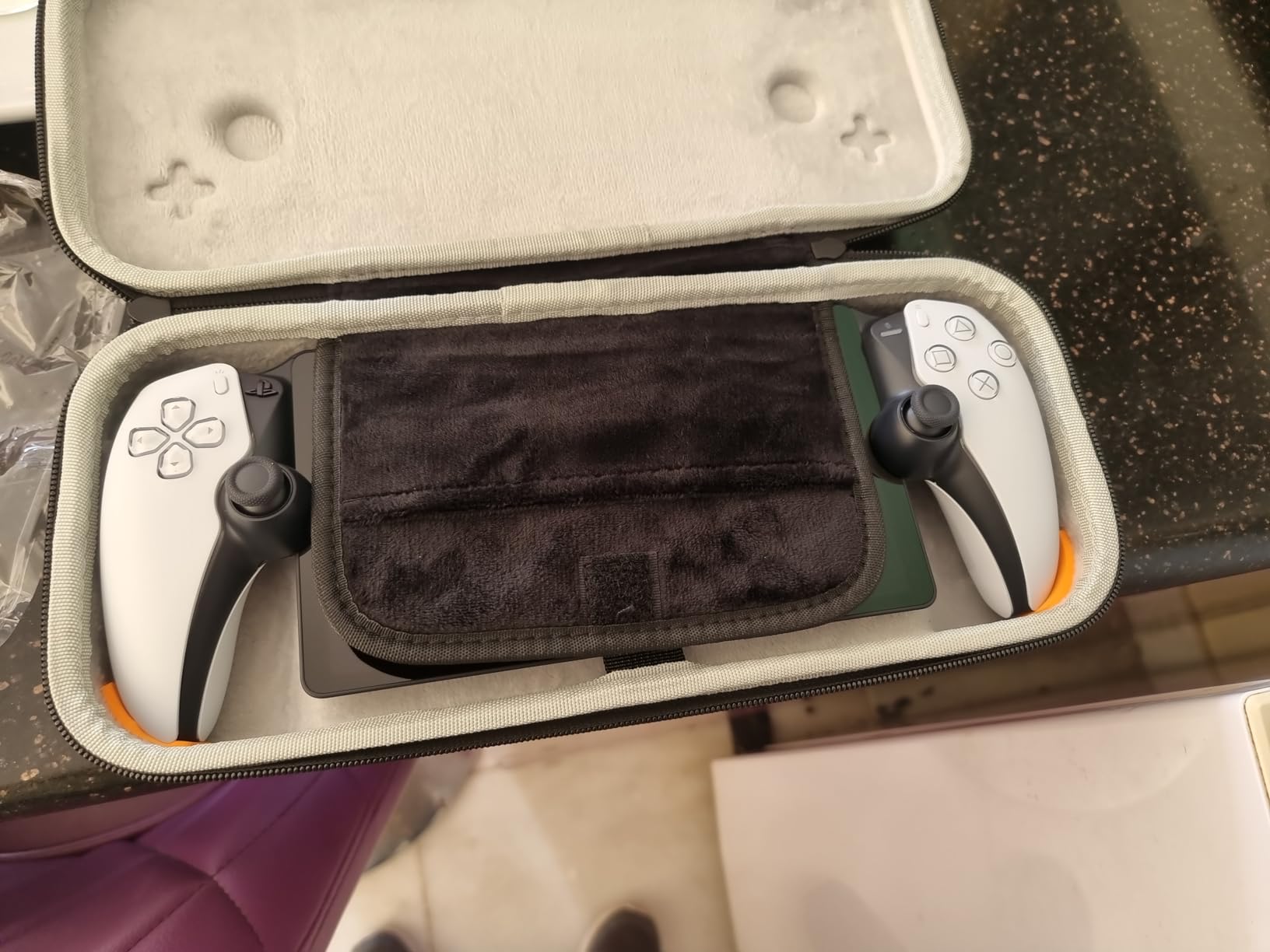 iofeiwak Hard Shell Carrying Case for PS Portal - PlayStation 5 Remote ...