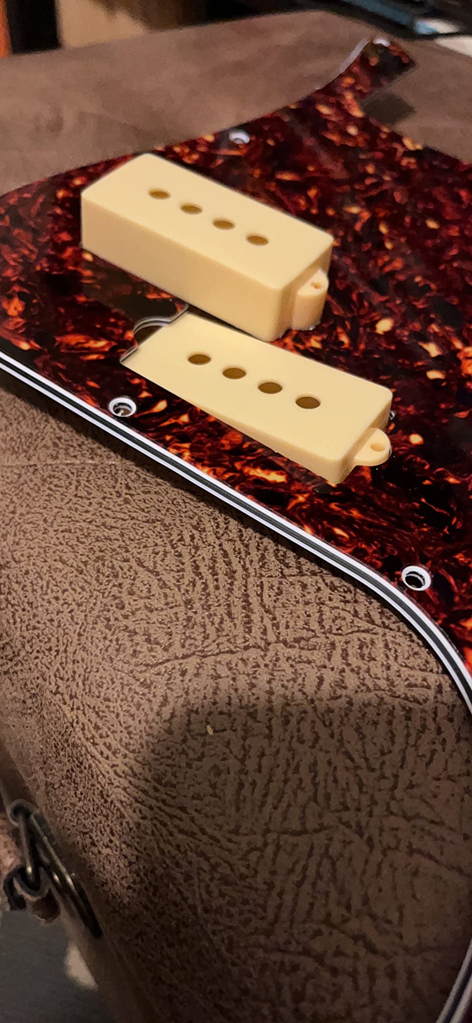 Amazon.com: KAISH 4pcs P Bass Style Pickup Covers 4 String Electric ...