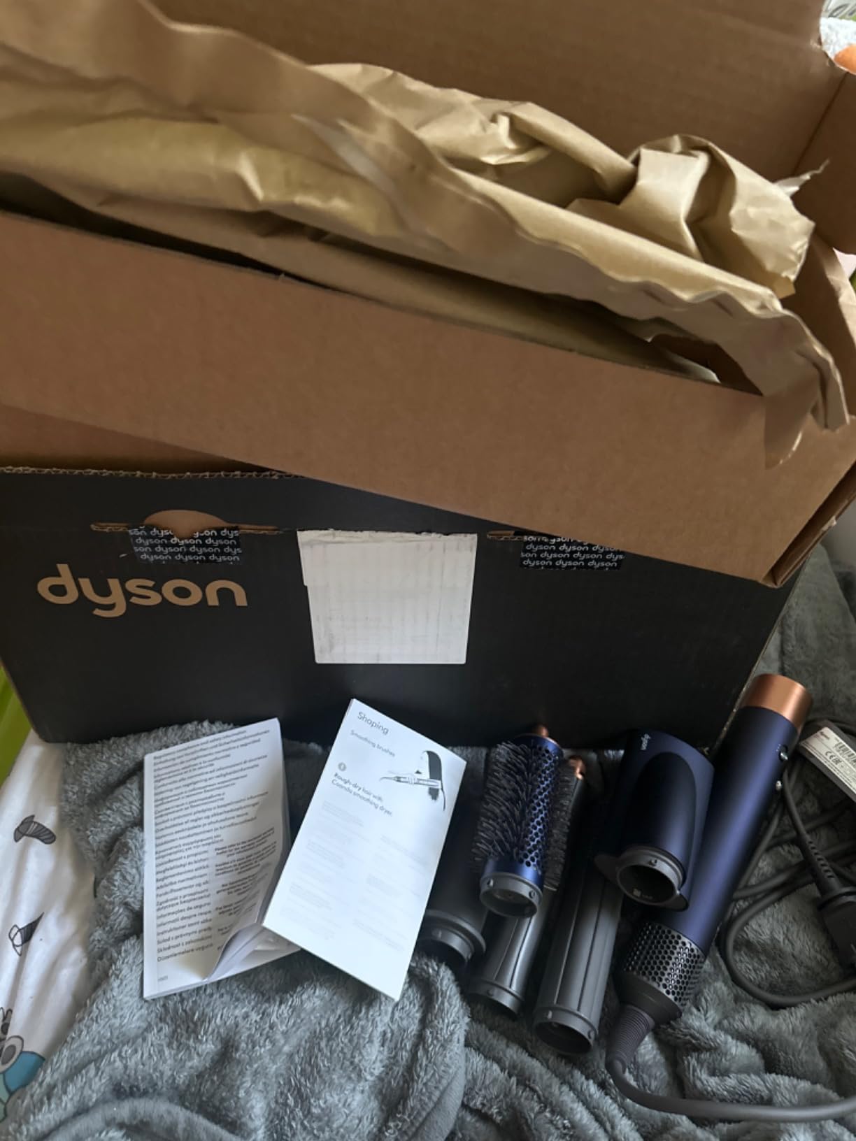 Dyson Airwrap Model 2022 Blue : Amazon.de: Küche, Haushalt & Wohnen