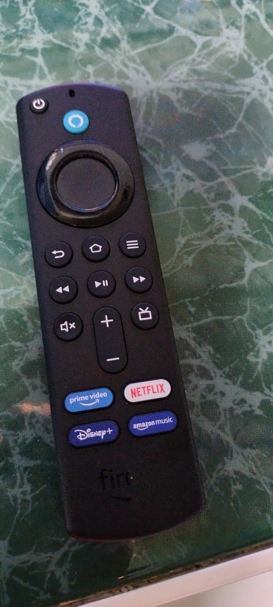 Nuevo control remoto por voz Alexa con controles de TV