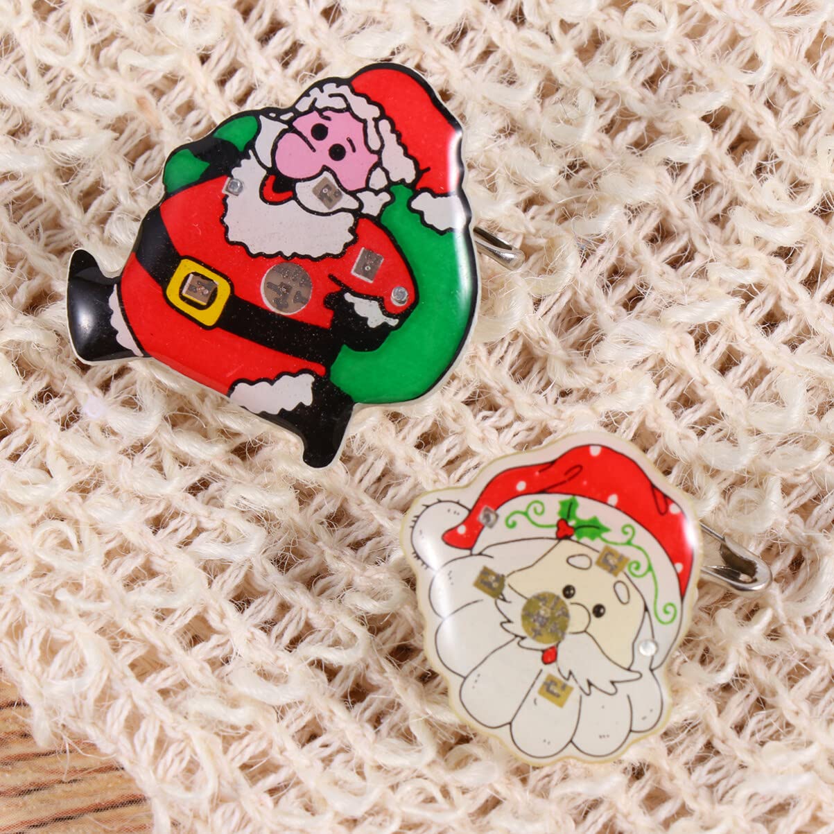 Flashing Christmas Pins Reindeer Brooch Pin With Light Christmas