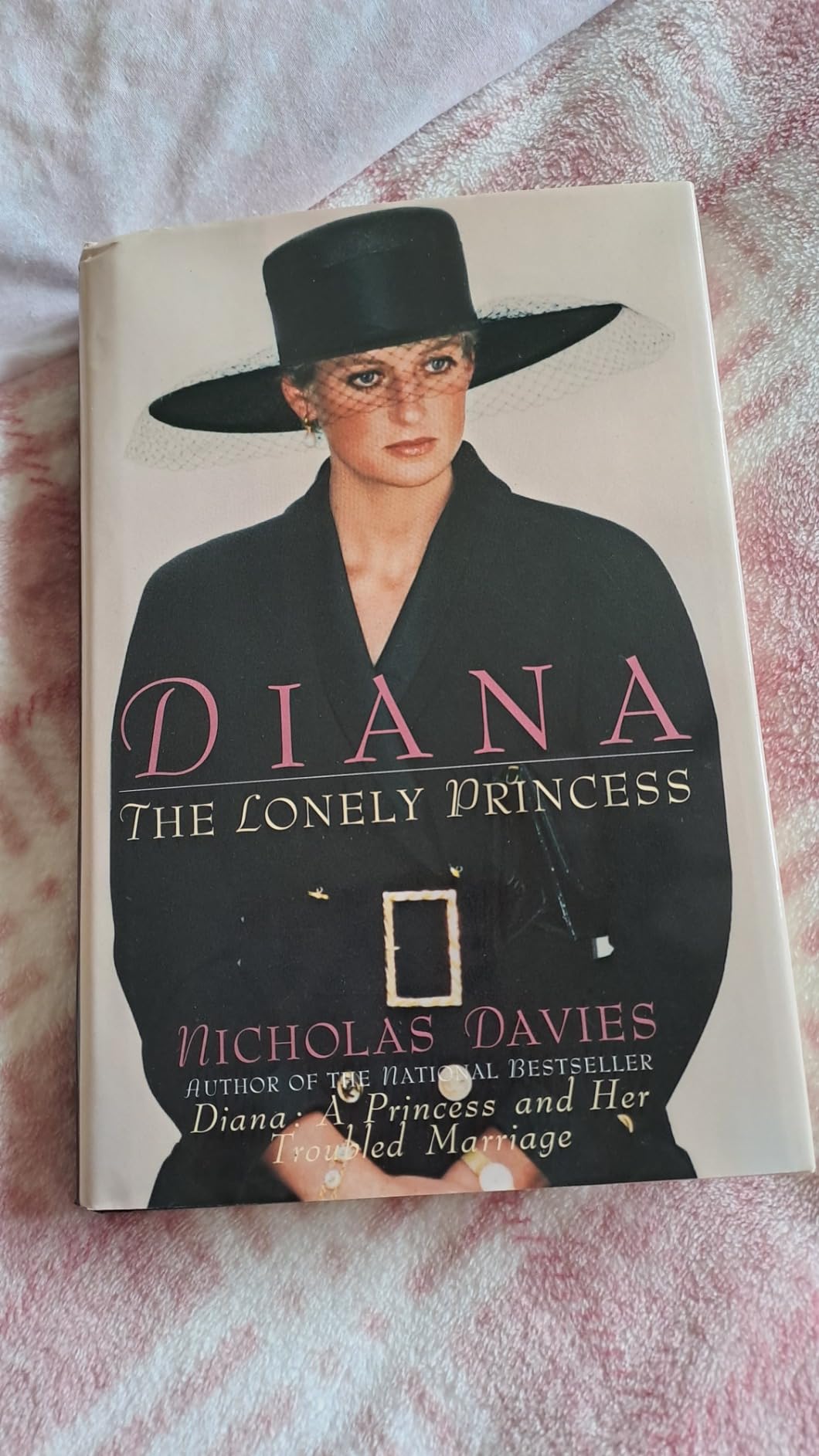 Diana: The Lonely Princess: Amazon.co.uk: Davies, Nicholas ...