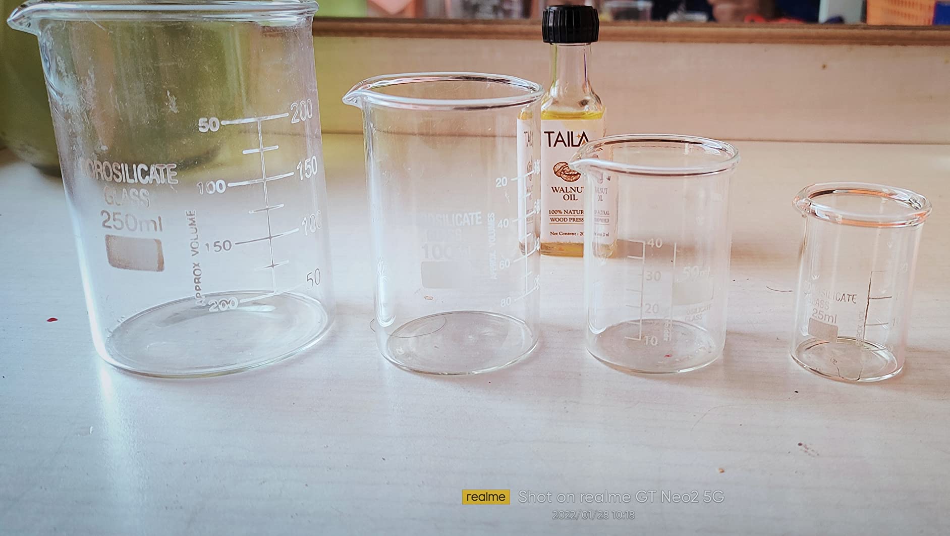 Buy Digital Hub Premium Calibrated Borosilicate Glass Beaker with ...