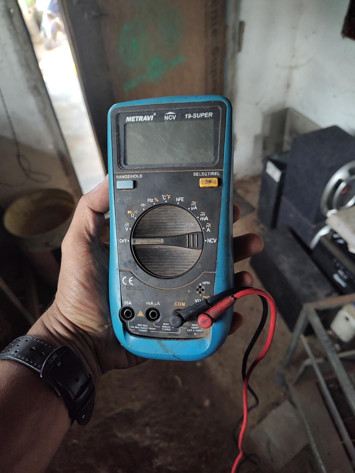 Metravi 19 Super T-RMS Digital Multimeter with NCV : Amazon.in: Home ...