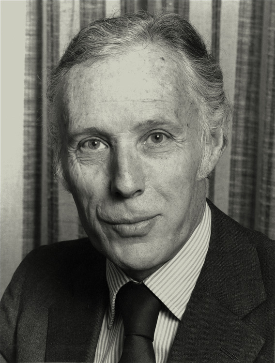 Amazon.de: Sir Harold Atcherley: Bücher, Biographie, neuestes ...