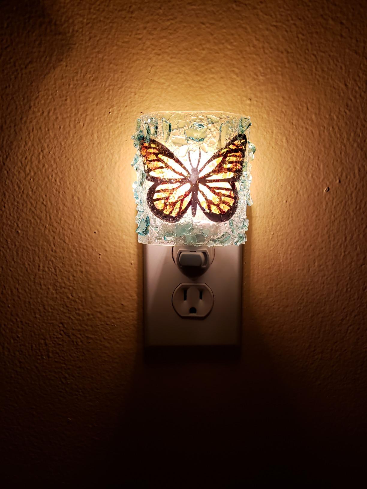 Amazon.com: Monarch Butterfly Wing Recycled Glass Nature Art Night ...