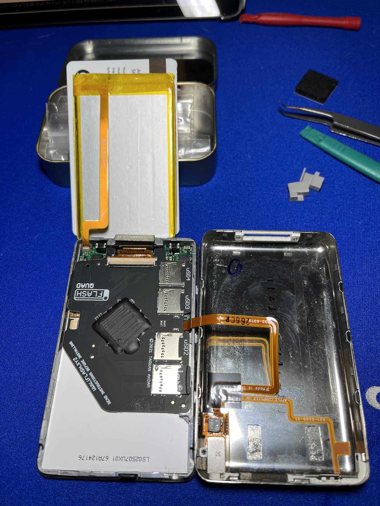 Amazon.co.jp: i-Flash 【iFlash-QUAD】 Quad MicroSD Adapter for the iPod ...