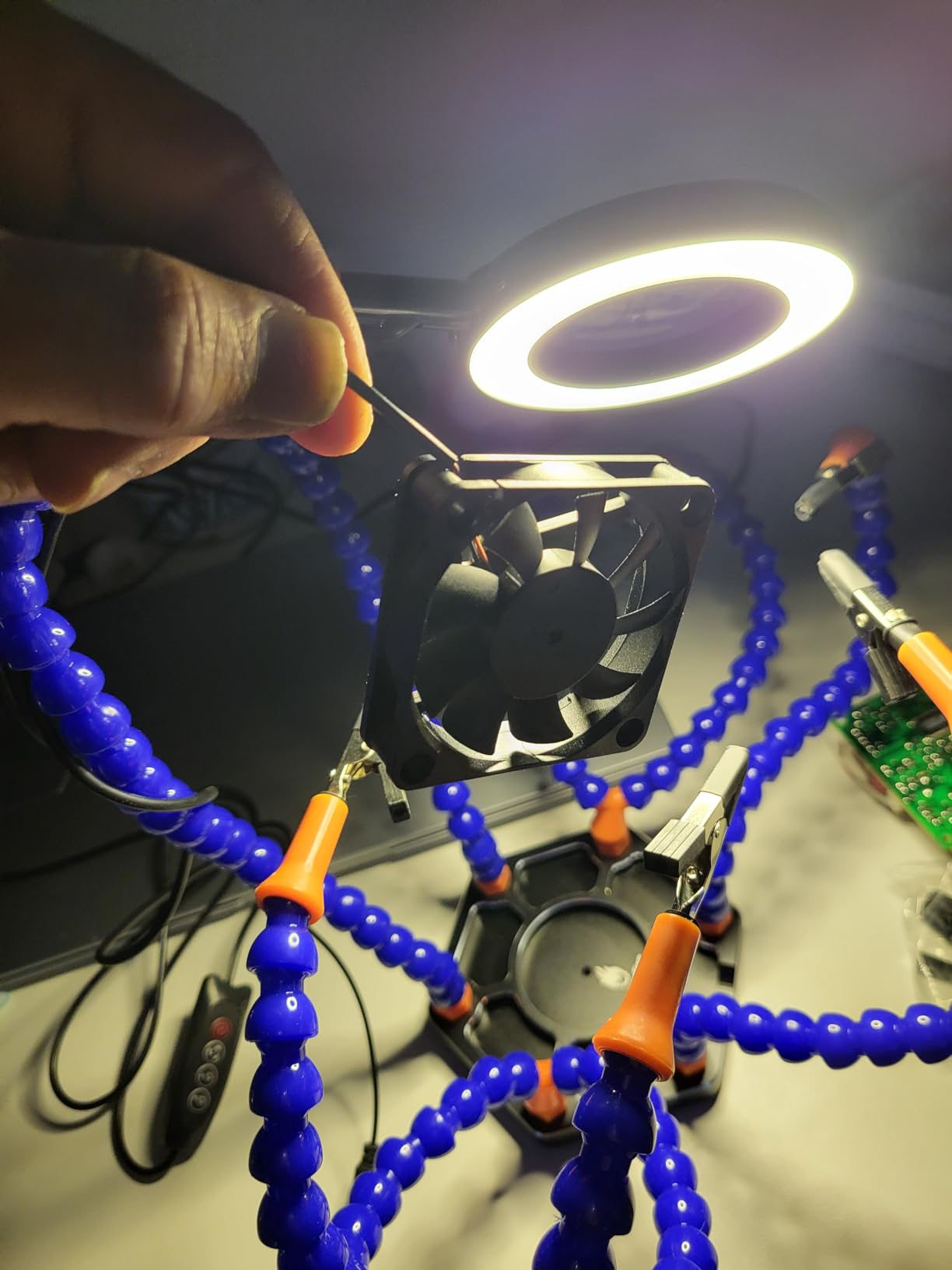 Flexible Helping Hands Third Hand Soldering Aid Soldering Station Tool ...