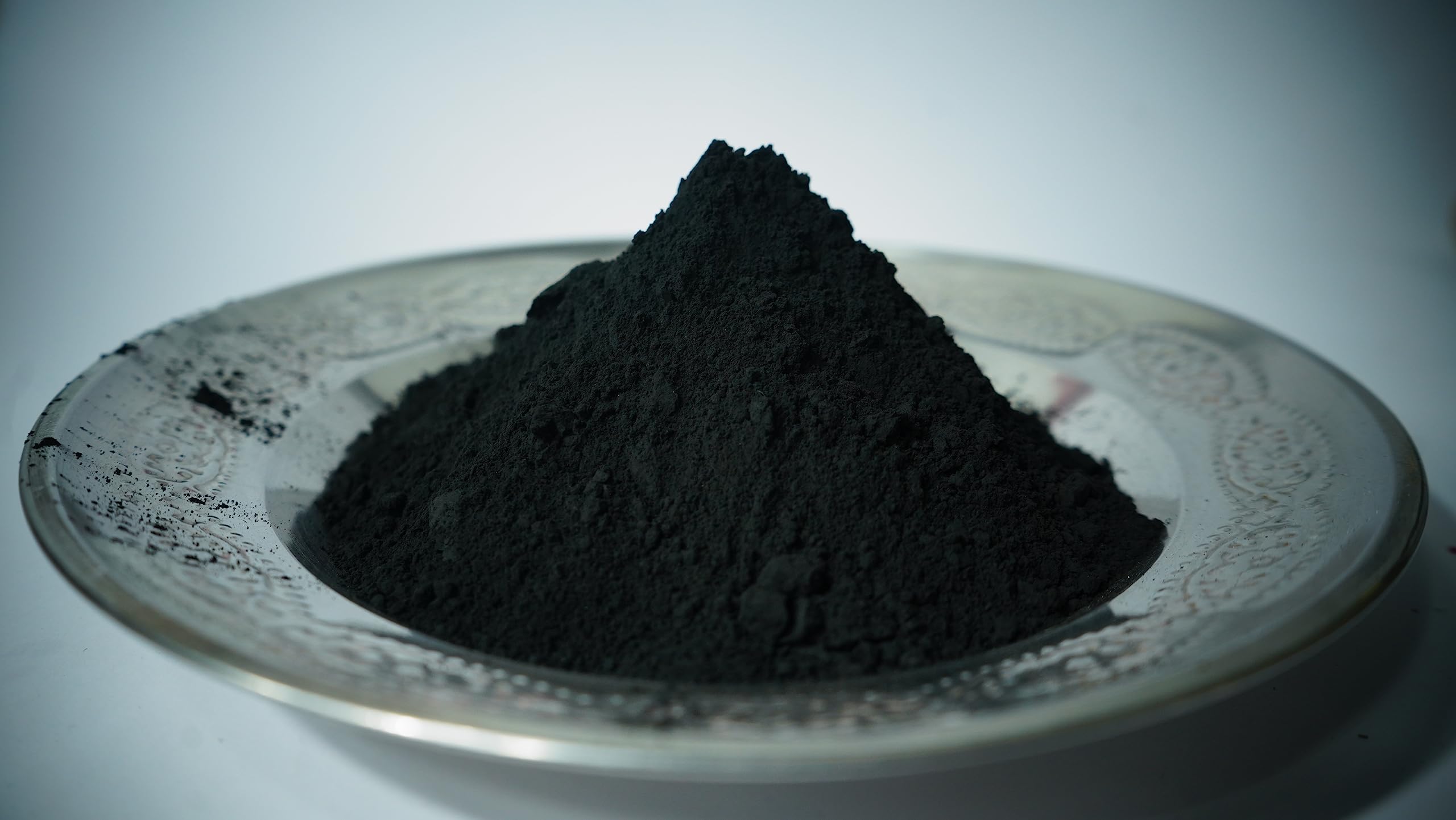 Buy IkkaNatural Black Sindoor Powder for Puja and Religious Ceremonies ...
