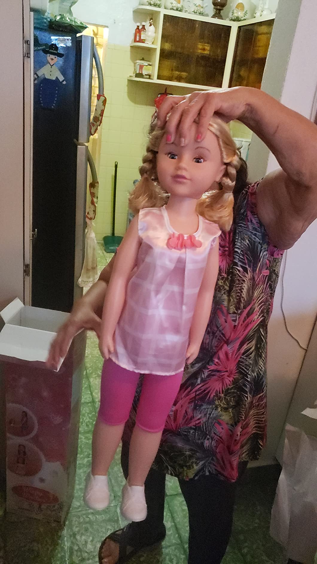 Amazon.com: Uneeda 32" Life-Size Wispy Walker Doll, Pretty in Pink ...