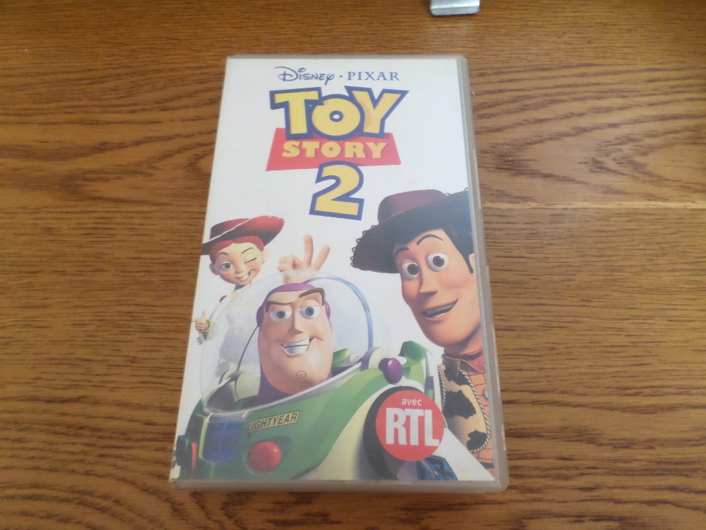Amazon.com: Toy Story 2 [VHS] : Movies & TV