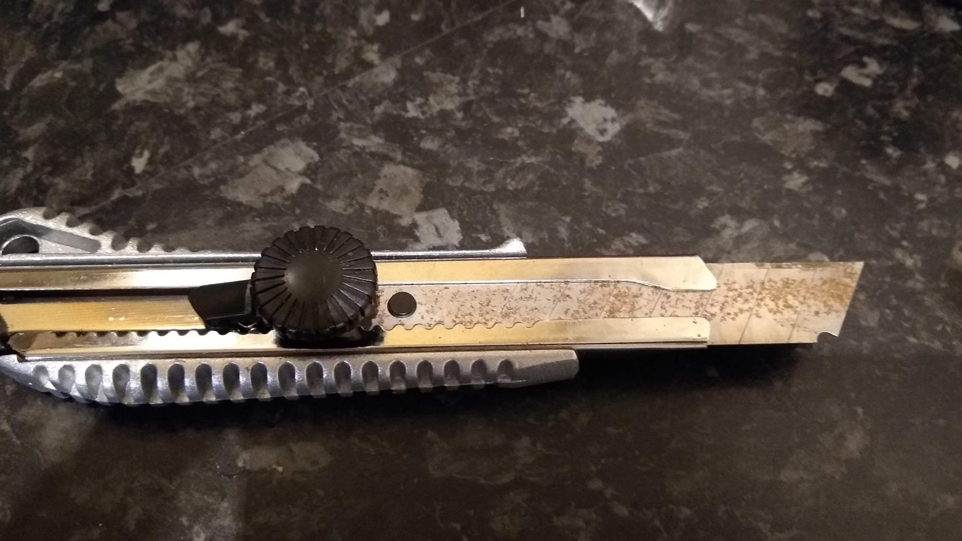 Silverline 18mm Metal Snap-Off Knife (244992) : Amazon.co.uk: DIY & Tools