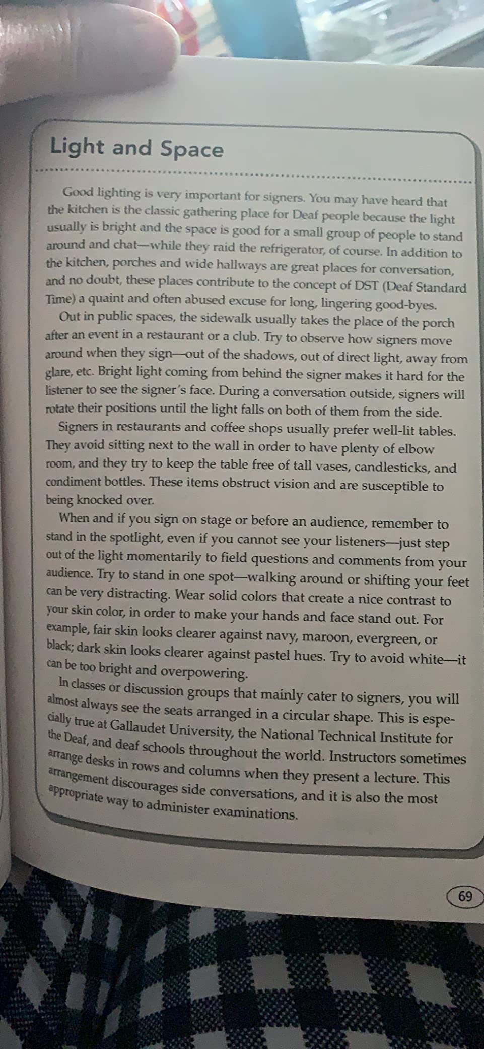 Amazon.com: 1,000 Signs of Life: Basic ASL for Everyday Conversation ...