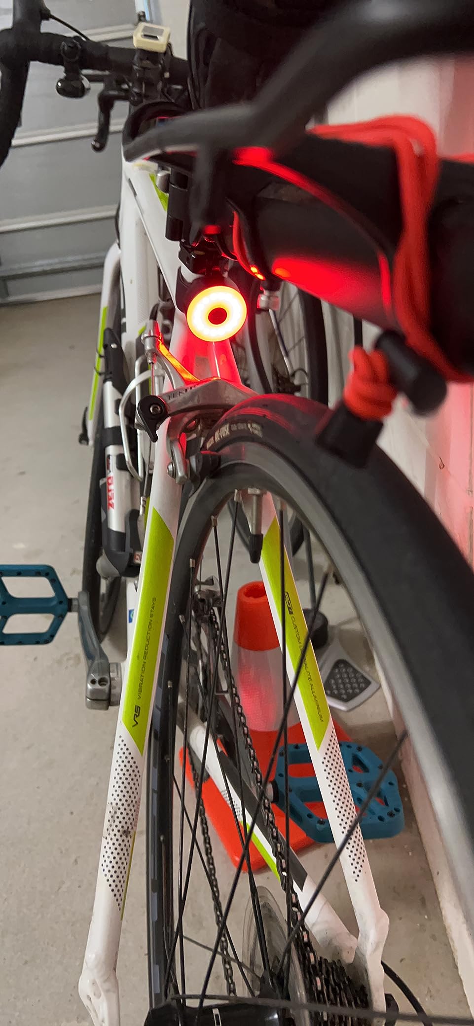 Rear Bike Light Compact up to 90 Hours - Rechargeable USB-C, with 5 ...