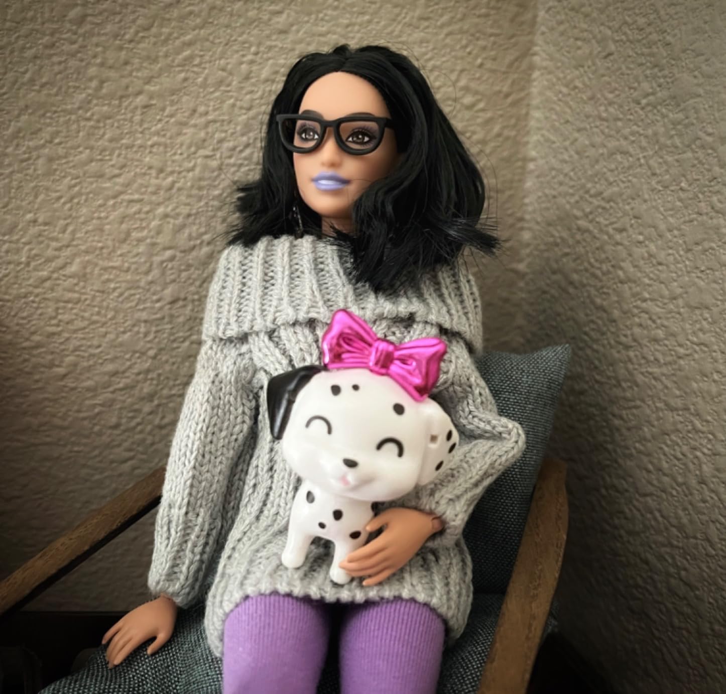 Amazon.com: Barbie Extra Doll and Accessories with Black Hair, Lavender ...