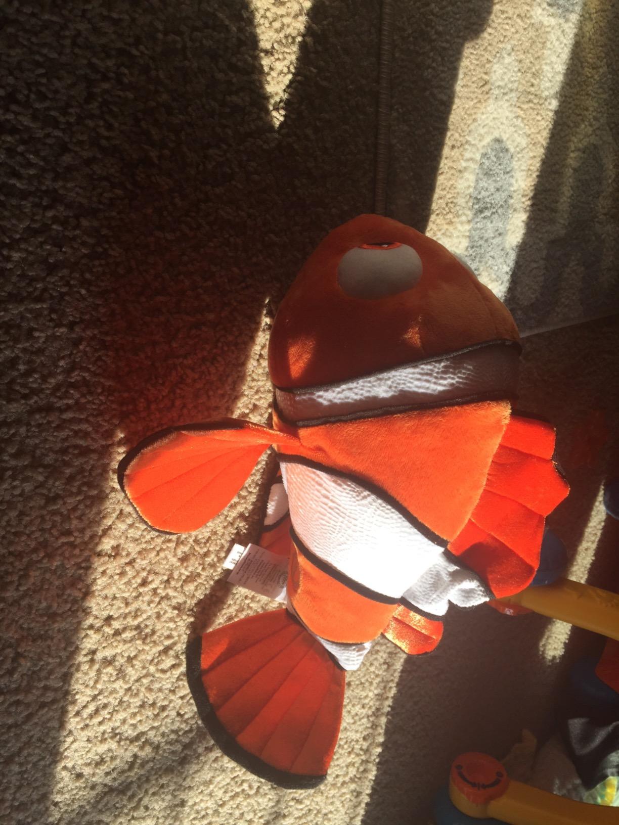 Amazon.com: Disney Finding Nemo 16" Nemo Plush Disney : Toys & Games