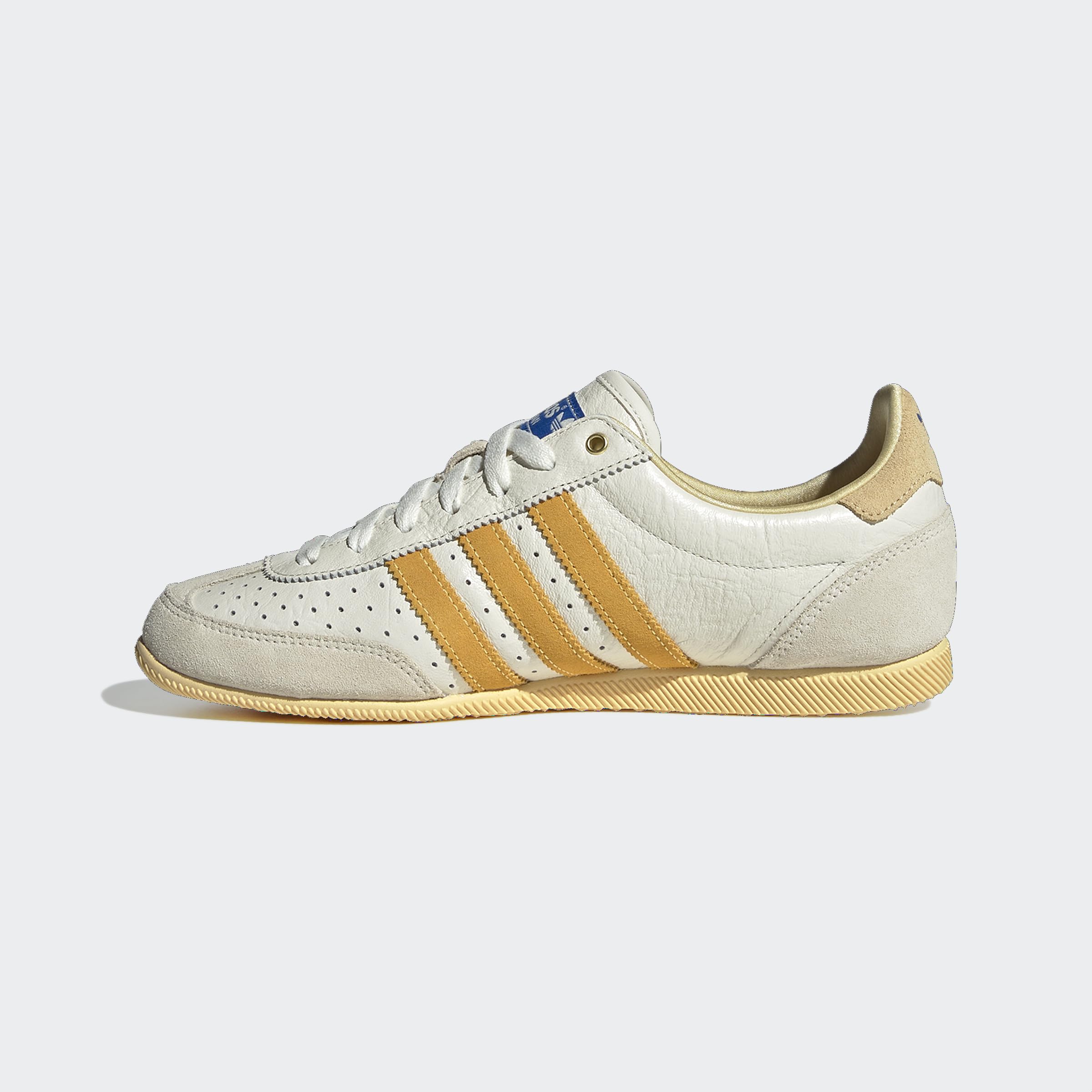 9 Best Japanese Sneakers | Suede, Canvas, and Cushioning