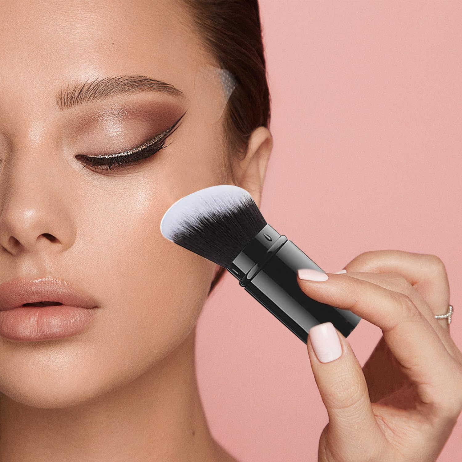 Amazon.com: Retractable Makeup Brush, Angled Travel Powder Blush Brush ...