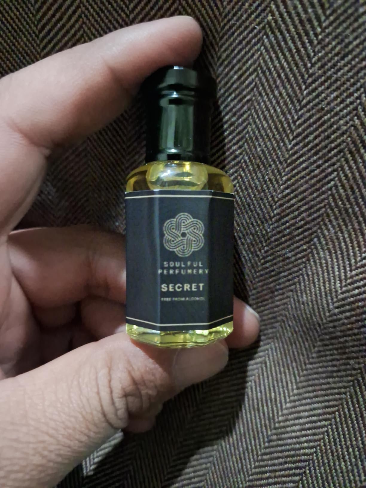 Soulful Perfumery Oudh Attar Roll on Perfume | Premium Luxury Perfume ...