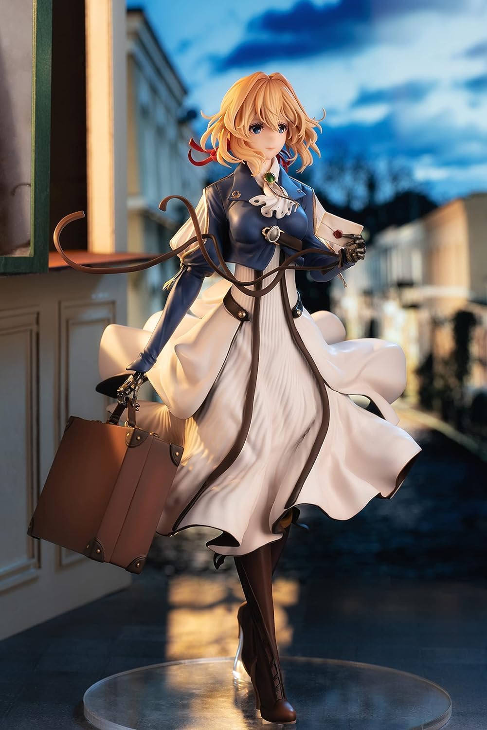 Amazon.com: FEGSDADD Violet Evergarden Action Figures Figure Garage ...