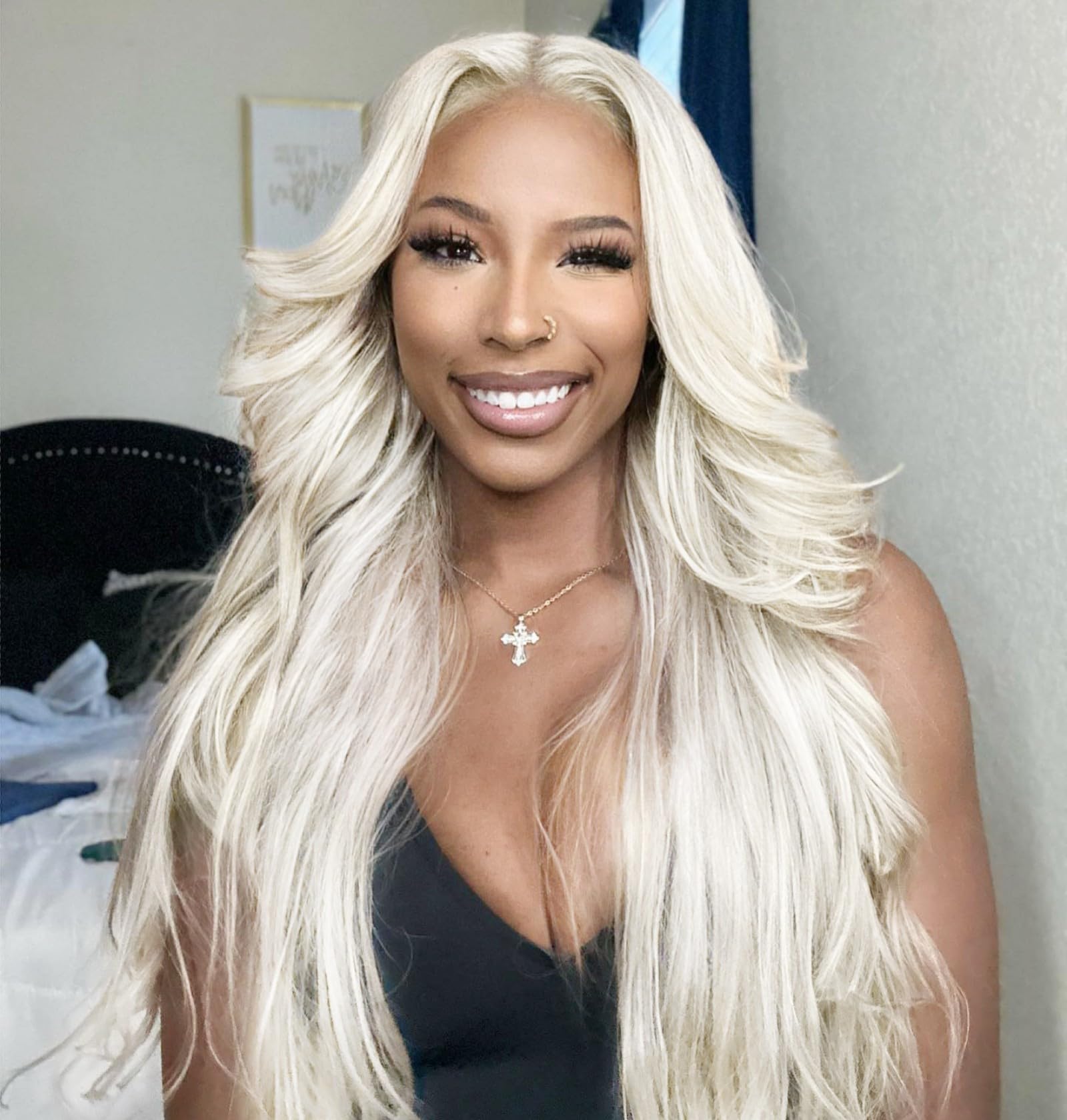 Amazon.com : Lady Miranda 26 Inch 13×3 Platinum Blonde Wig Synthetic Lace Front Wig HD Lace ...