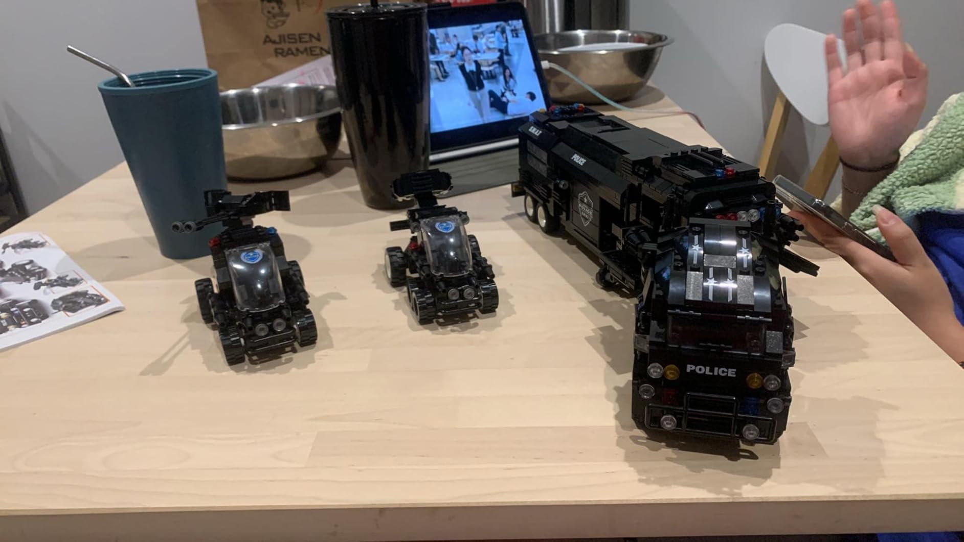 City Police Car Building Block Set, SWAT Mobile Command Center Truck ...