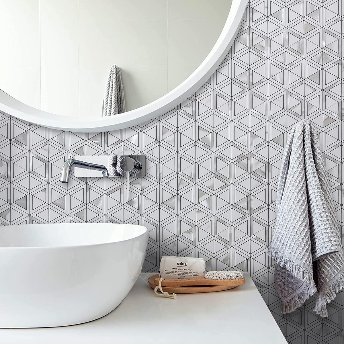 Snapklik.com : DICOFUN 1-Sheet White Marble Look Triangle Mosaic Tiles ...