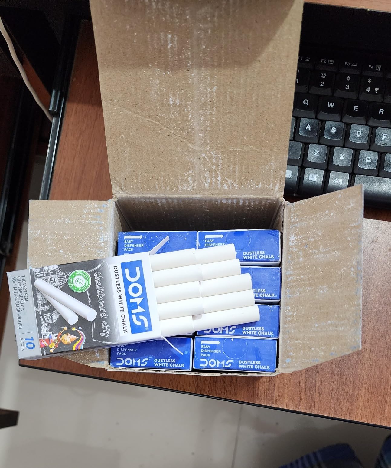 Doms Non-Toxic White Chalk | Extra Bright, Smooth & Long Lasting | Soft ...