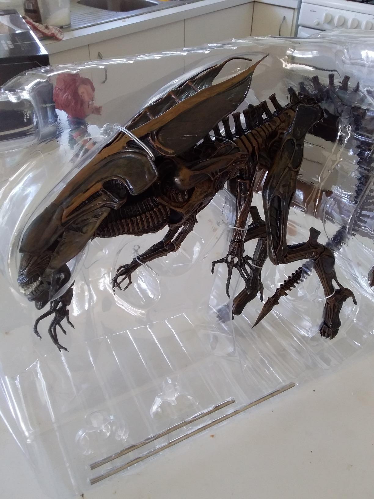 Alien Resurrection: Xenomorph Queen Ultra Deluxe Action Figure : Amazon ...
