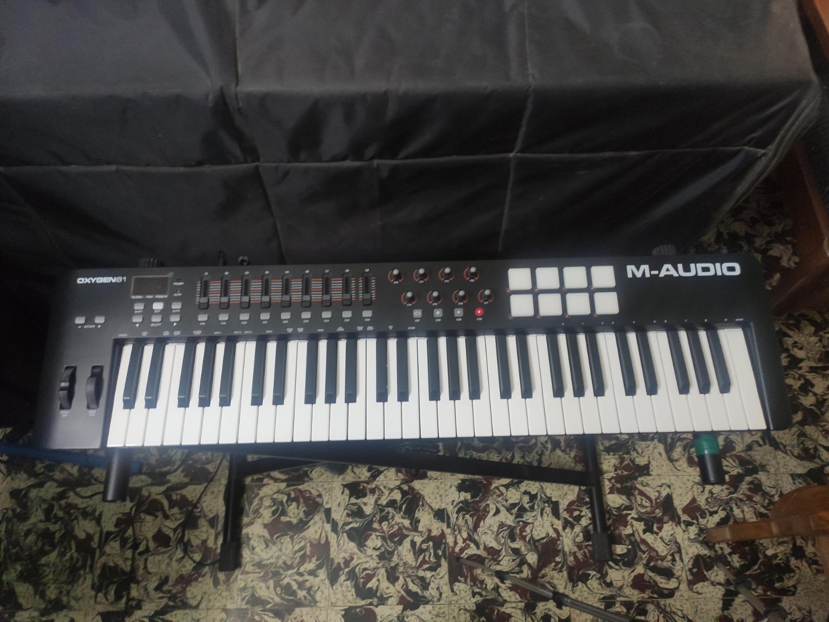 M-Audio Oxygen 61 IV | 61-Key USB/MIDI Keyboard Controller with Velocity-Sensitive Keys and ...