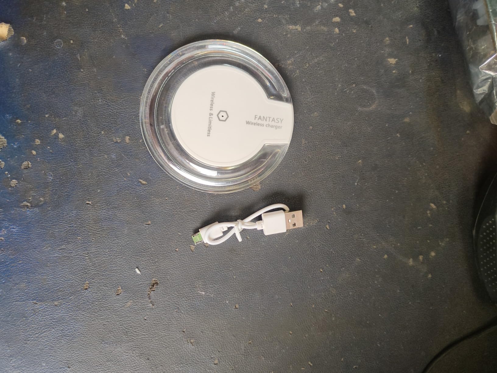 SAVE Wireless Charger with Cable | Qi Standard | Suitable for Android ...